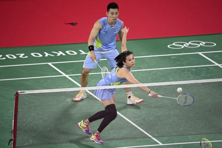 Beregu campuran tewas kepada Hong Kong - Utusan Malaysia