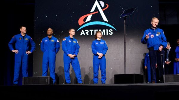 NASA perkenal kru angkasawan sertai misi kelilingi bulan