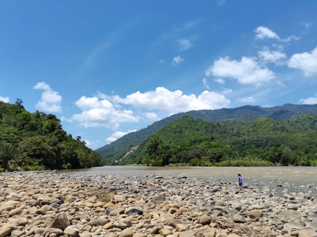 Sungai Padas, sumpahan rumah batu tarikan pelancongan di Pangi - Utusan ...