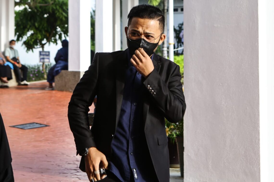 Penceramah bebas didakwa atas sembilan salah laku seksual - Utusan Malaysia