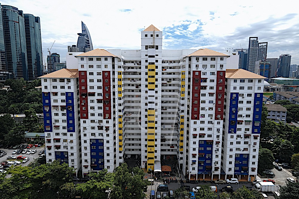 7,162 rumah PPR terjual - Utusan Malaysia