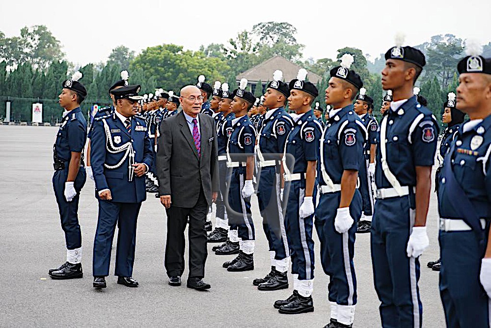 52 pelatih DBKL berjaya tamat kursus - Utusan Malaysia