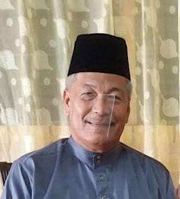Presiden MCA pamer bakat tulis Jawi - Utusan Malaysia