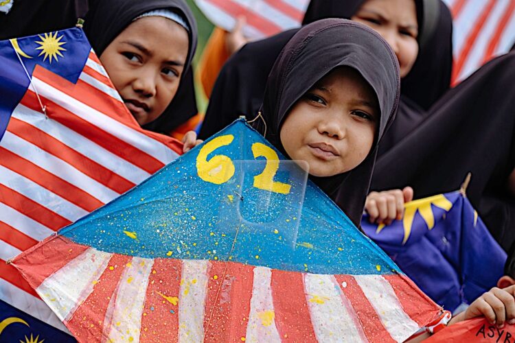 Meraikan Hari Merdeka - Utusan Malaysia