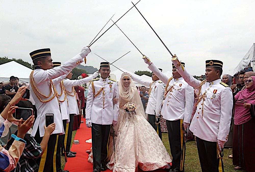 Perkahwinan Ala Cinderella Hadiah Dari Bapa Utusan Malaysia