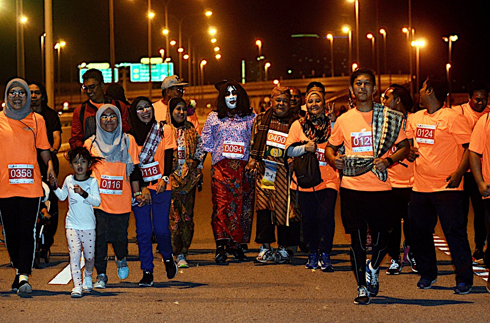 2,500 sertai larian berpakaian tradisional di George Town - Utusan Malaysia