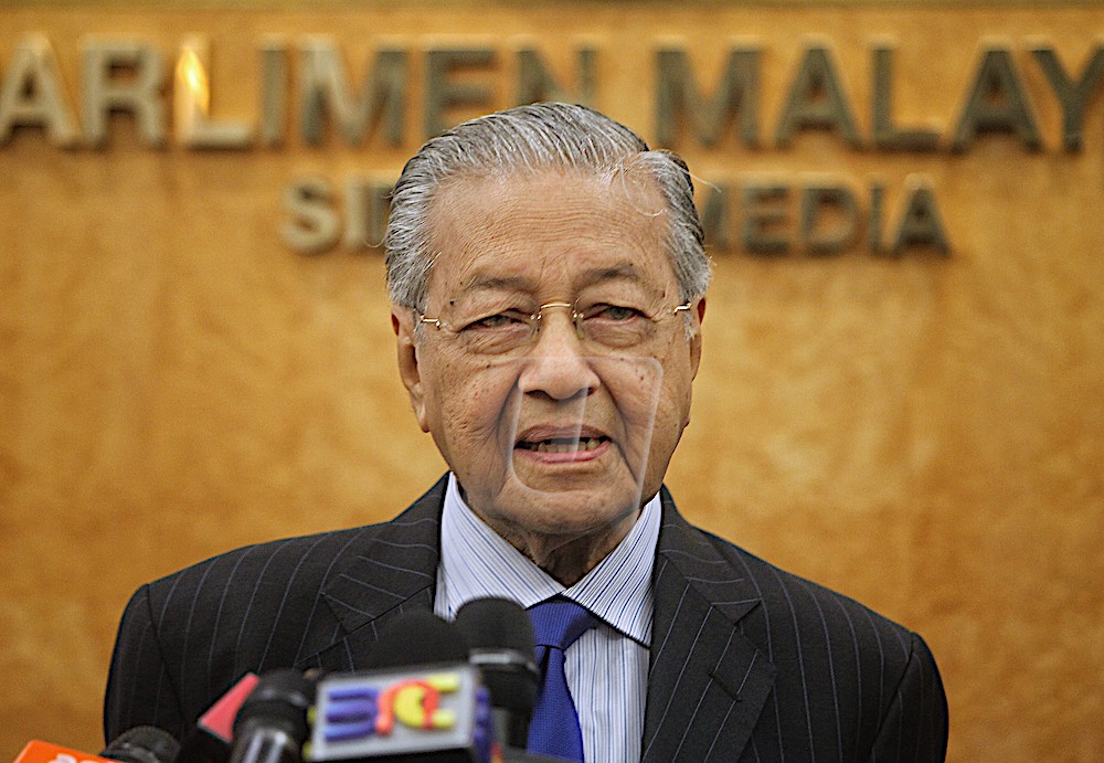 Dr. Mahathir tolak pelawaan Tok Mat - Utusan Malaysia Dr. Mahathir tolak pelawaan Tok Mat - Utusan Malaysia