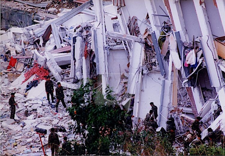 Highland Towers tragedi 1993 - Utusan Malaysia