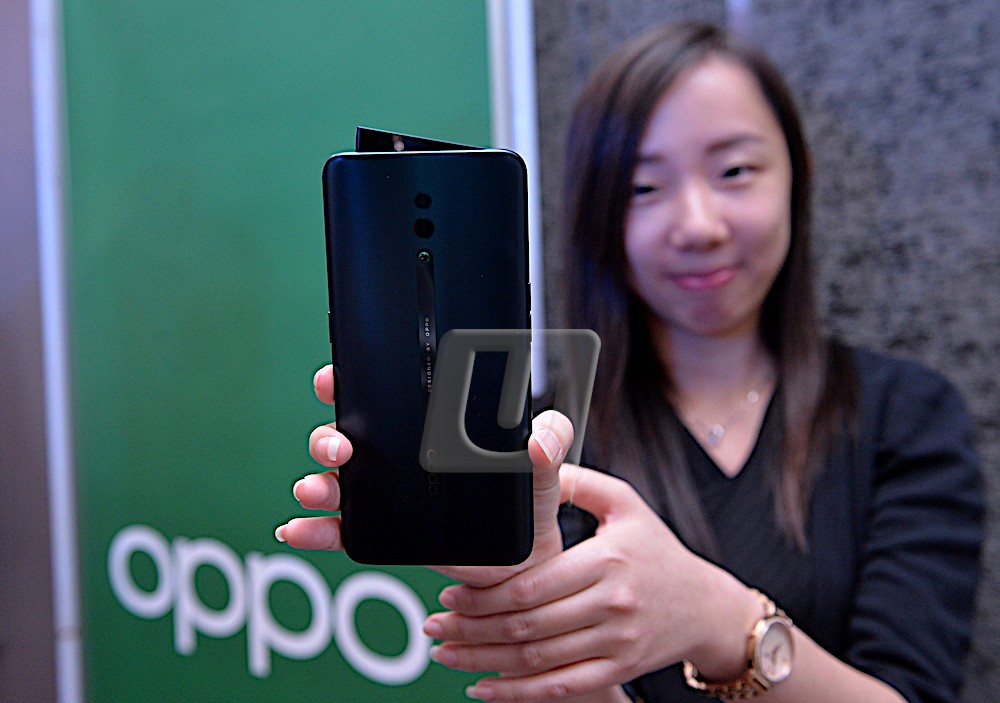 OPPO Reno RM1,999 sebuah - Utusan Malaysia