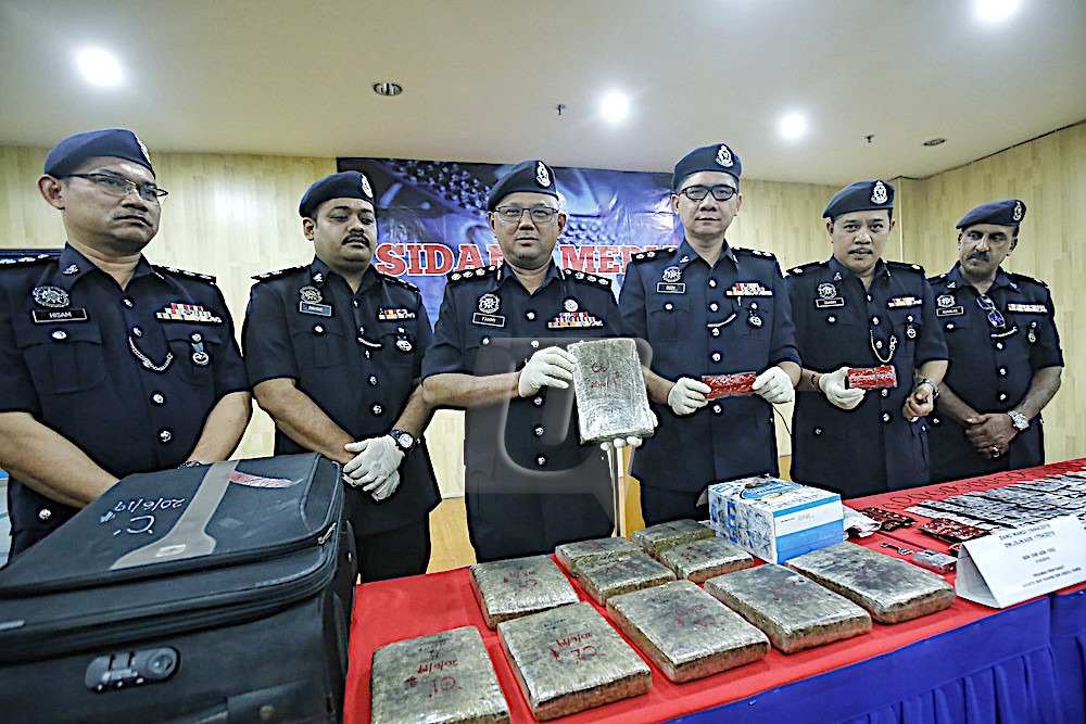 [video] Tokan Dadah Kampung Baru Ditahan Utusan Malaysia
