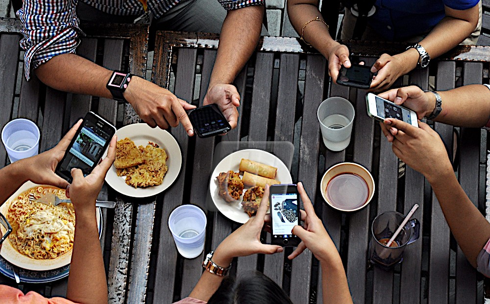 ‘Macam kera dapat bunga’ - Utusan Malaysia