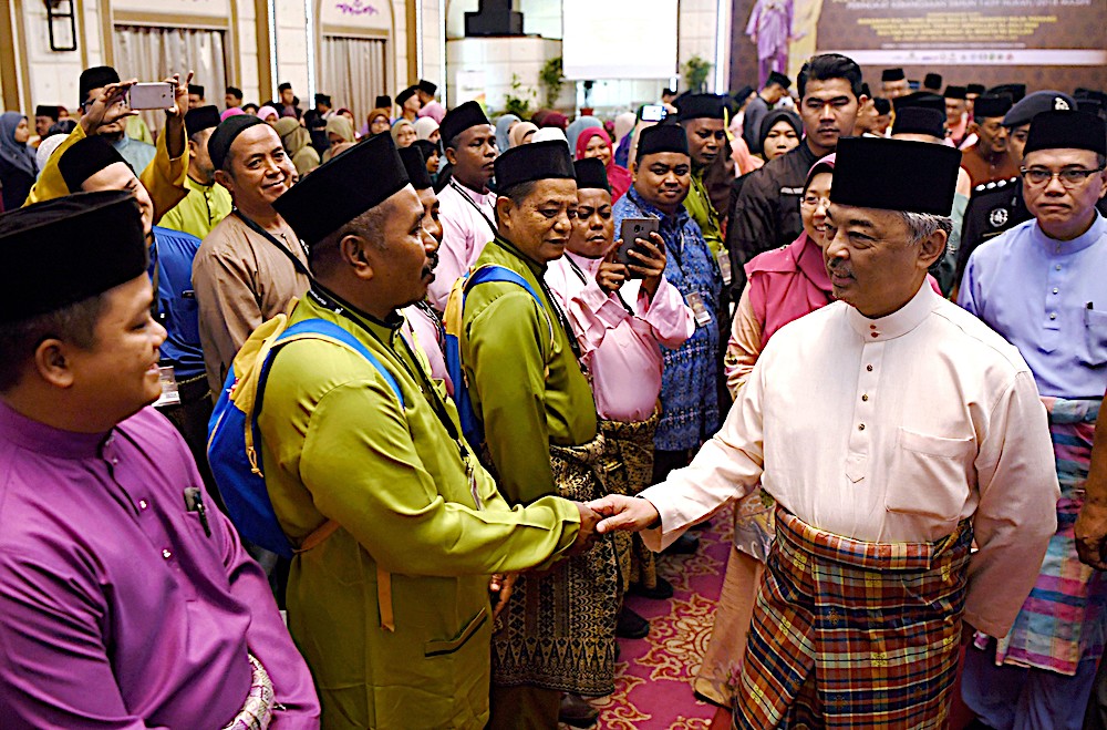 Raja, rakyat berpisah tiada - Utusan Malaysia