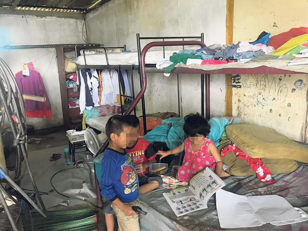 Perintah berkurung: Mengasuh atau memasung? - Utusan Malaysia