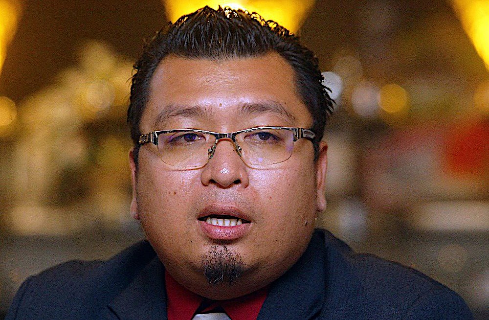 Alasan Ahmad Amizal undur diri - Utusan Malaysia