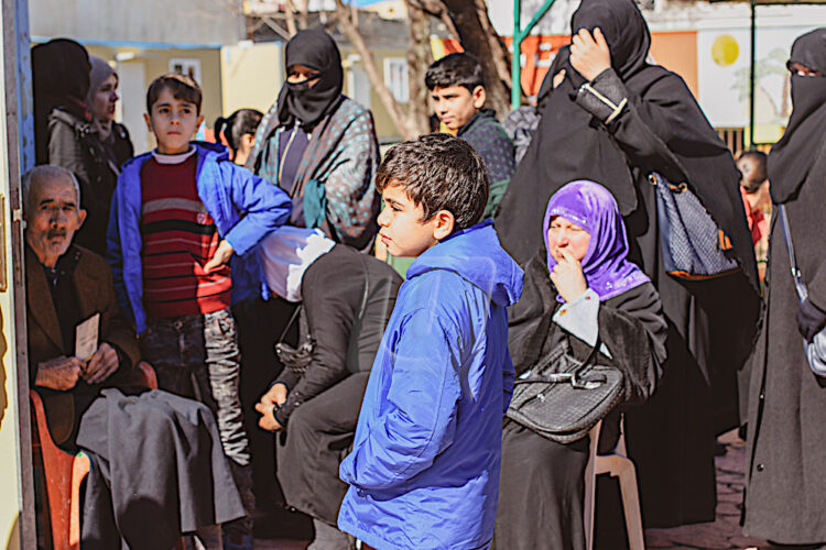Masat santuni pelarian Syria - Utusan Malaysia