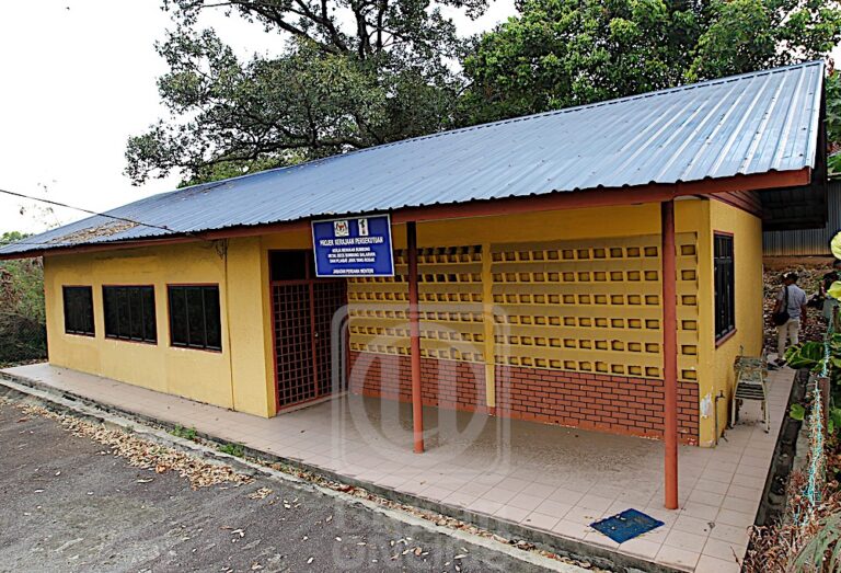 Balai raya disalah guna? - Utusan Malaysia