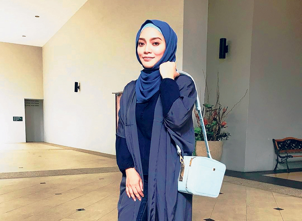 Diana Rafar tak puas hati - Utusan Malaysia