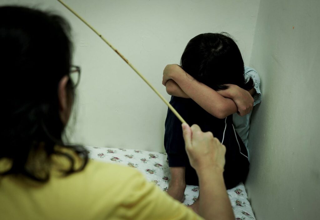 Kanak-kanak lelaki diselamatkan selepas didera bapa tiri