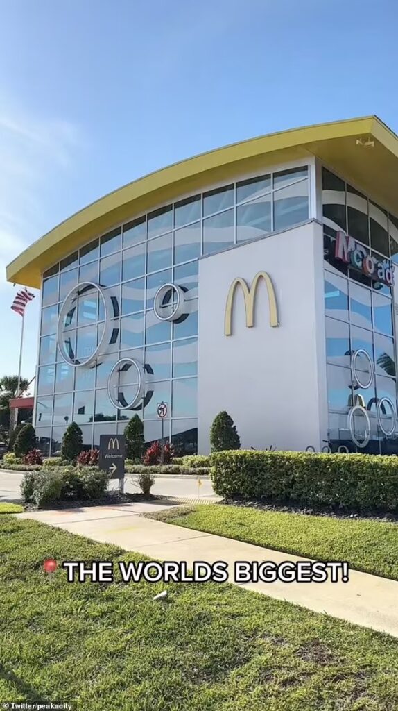 Warganet kongsi video kunjungi McDonald's terbesar dunia