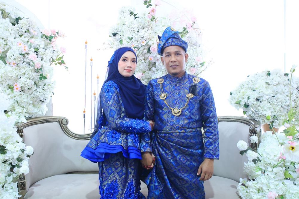 Bersanding selepas empat tahun berkahwin