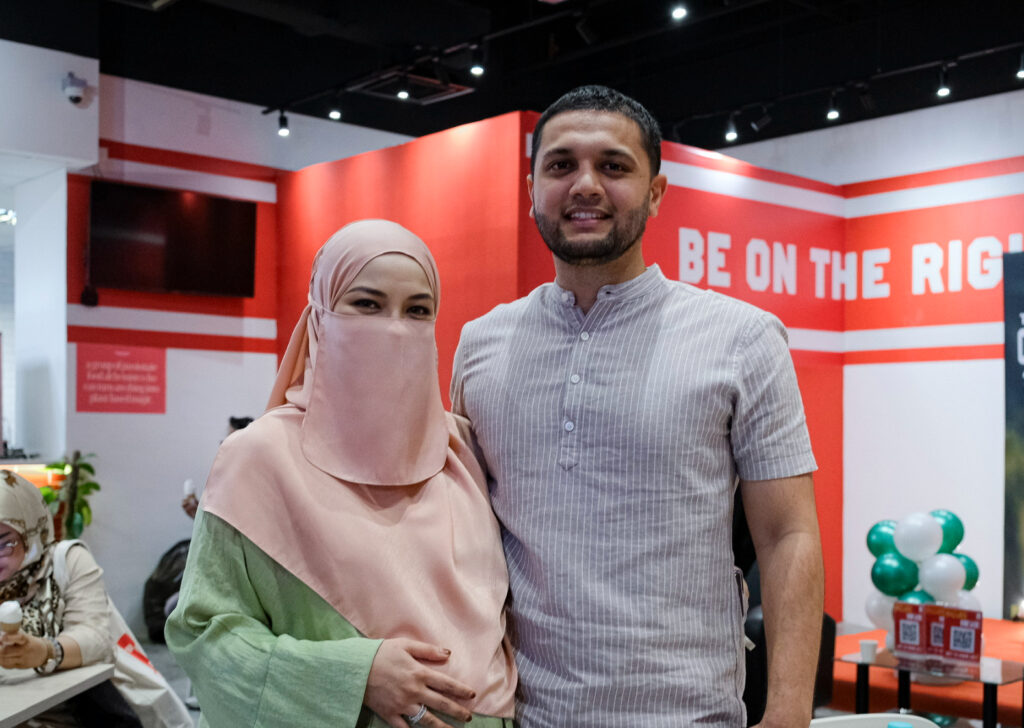 Neelofa namakan anak kedua Abdullah Abbas - Utusan Malaysia