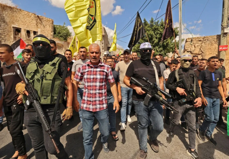 Pejuang Palestin tembak mati tentera Zionis di Tebing Barat - Utusan ...