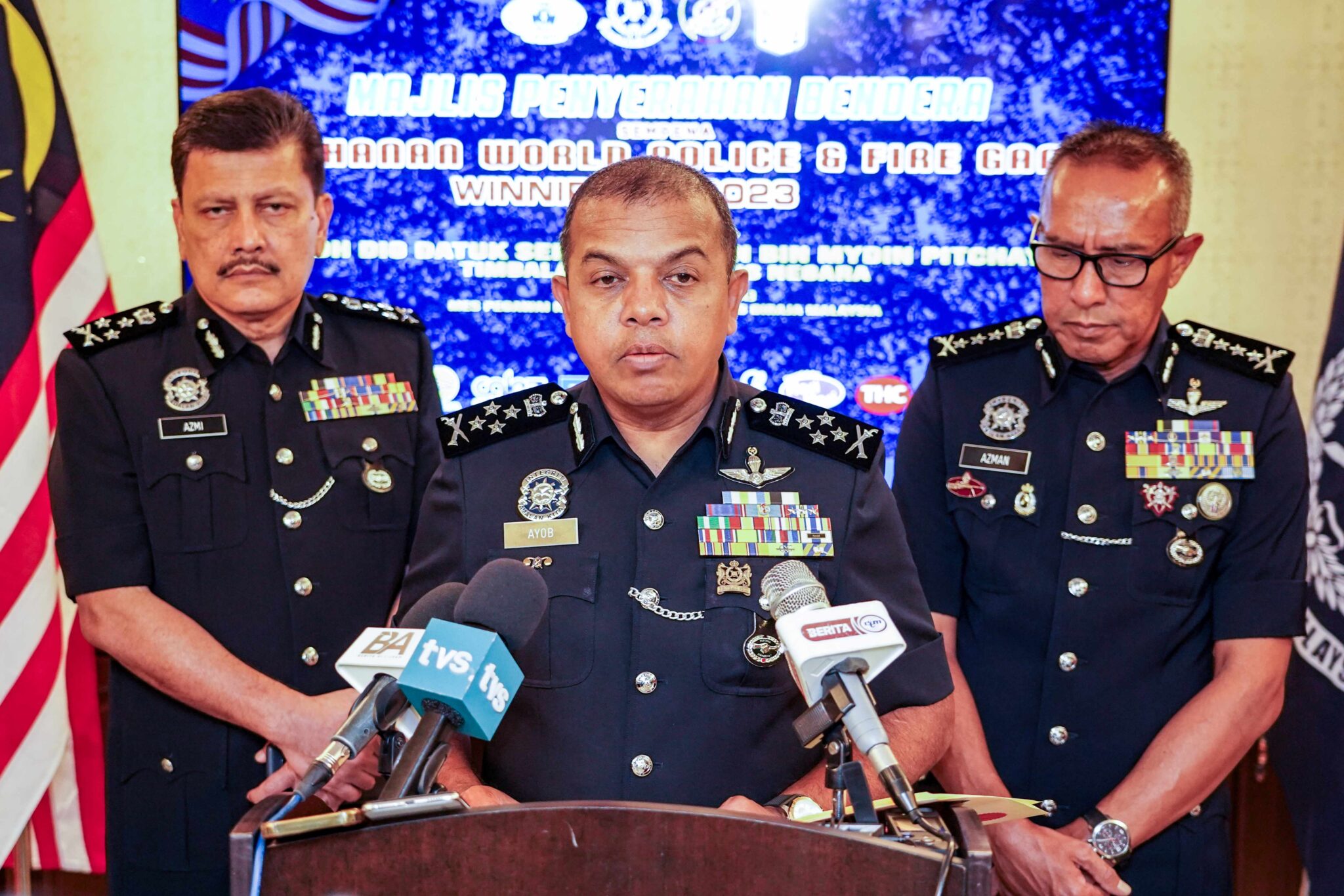 The 1975 tinggalkan Malaysia enam jam selepas konsert tak senonoh ...