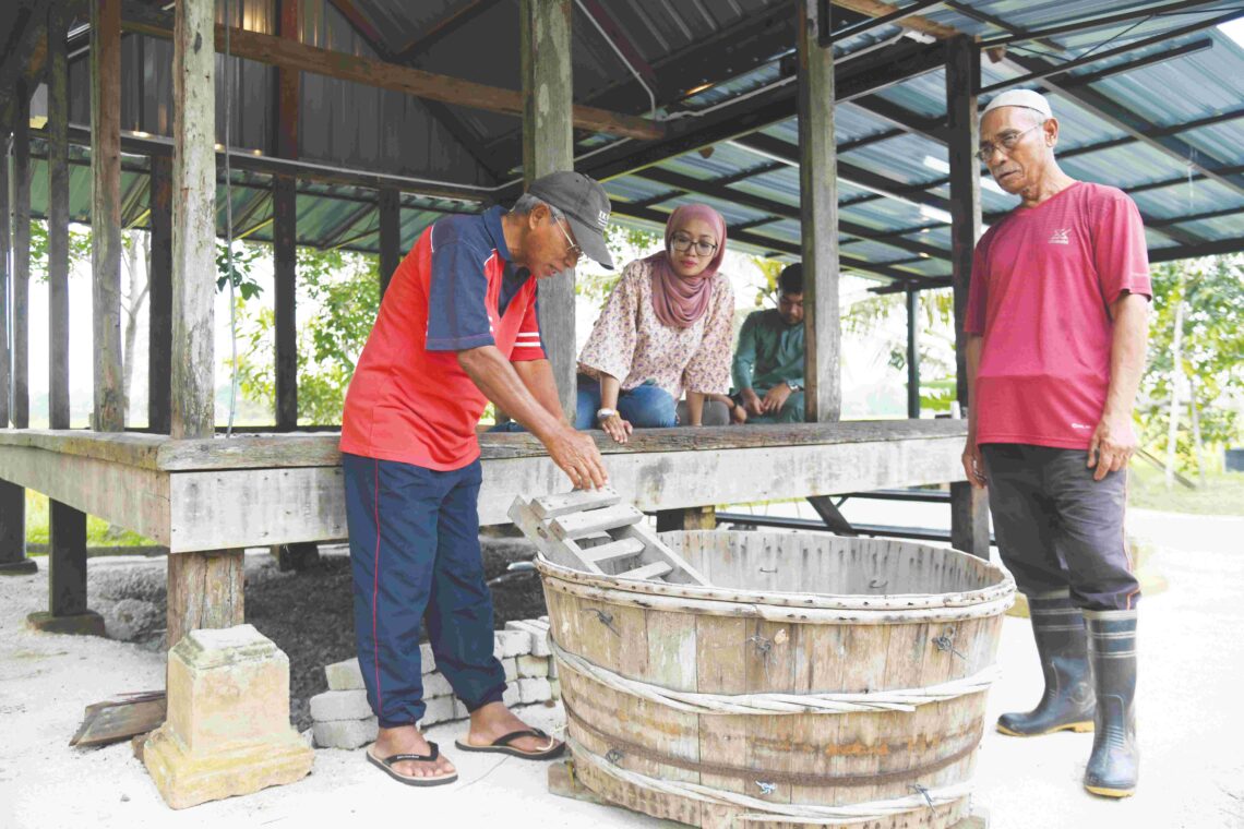 Jelapang padi berusia 100 tahun di BBC Campsite - Utusan Malaysia