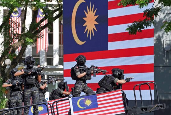 Raptai penuh perbarisan Sambutan Hari Kebangsaan 2023 - Utusan Malaysia