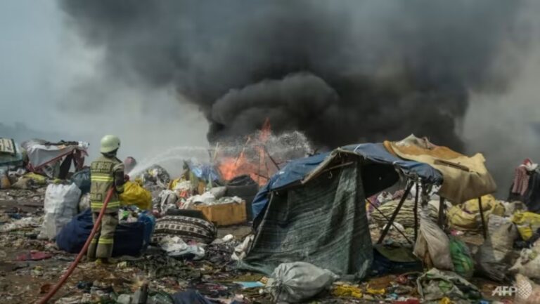 Darurat di Bandung akibat kebakaran tapak pelupusan sampah