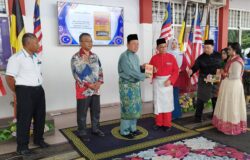 Paparan tokoh Negeri Sembilan di papan iklan - Utusan Malaysia