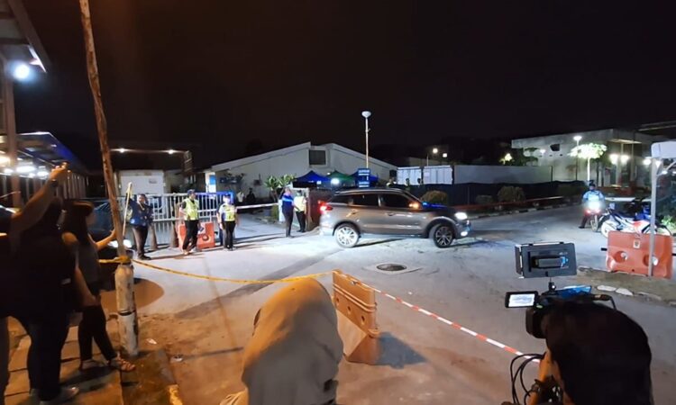 Nahas pesawat: Satu jenazah diserah pagi ini - Utusan Malaysia