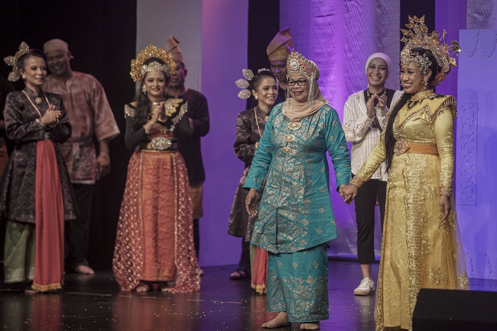 Saba Nong Sakti meneruskan kelestarian seni Terengganu - Utusan Malaysia