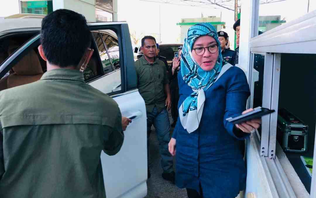 Kembara Kenali Borneo: Agong, Permaisuri tiba di Miri