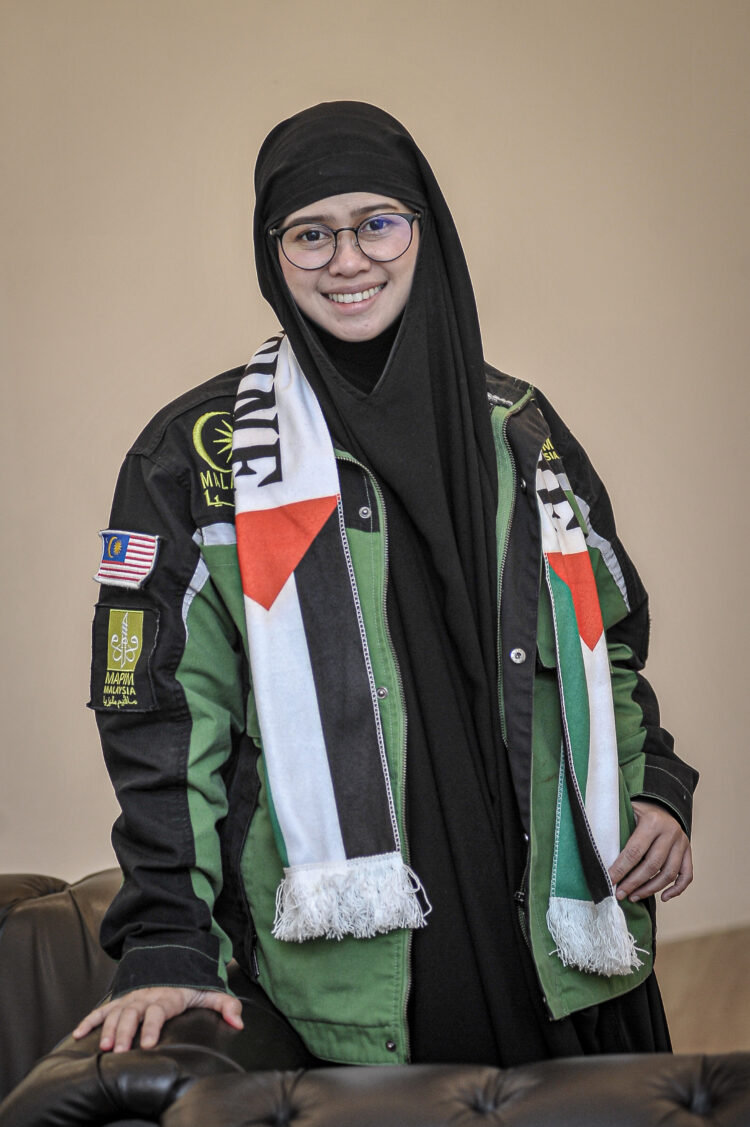 Heliza Helmi nyaris terbunuh di Gaza - Utusan Malaysia