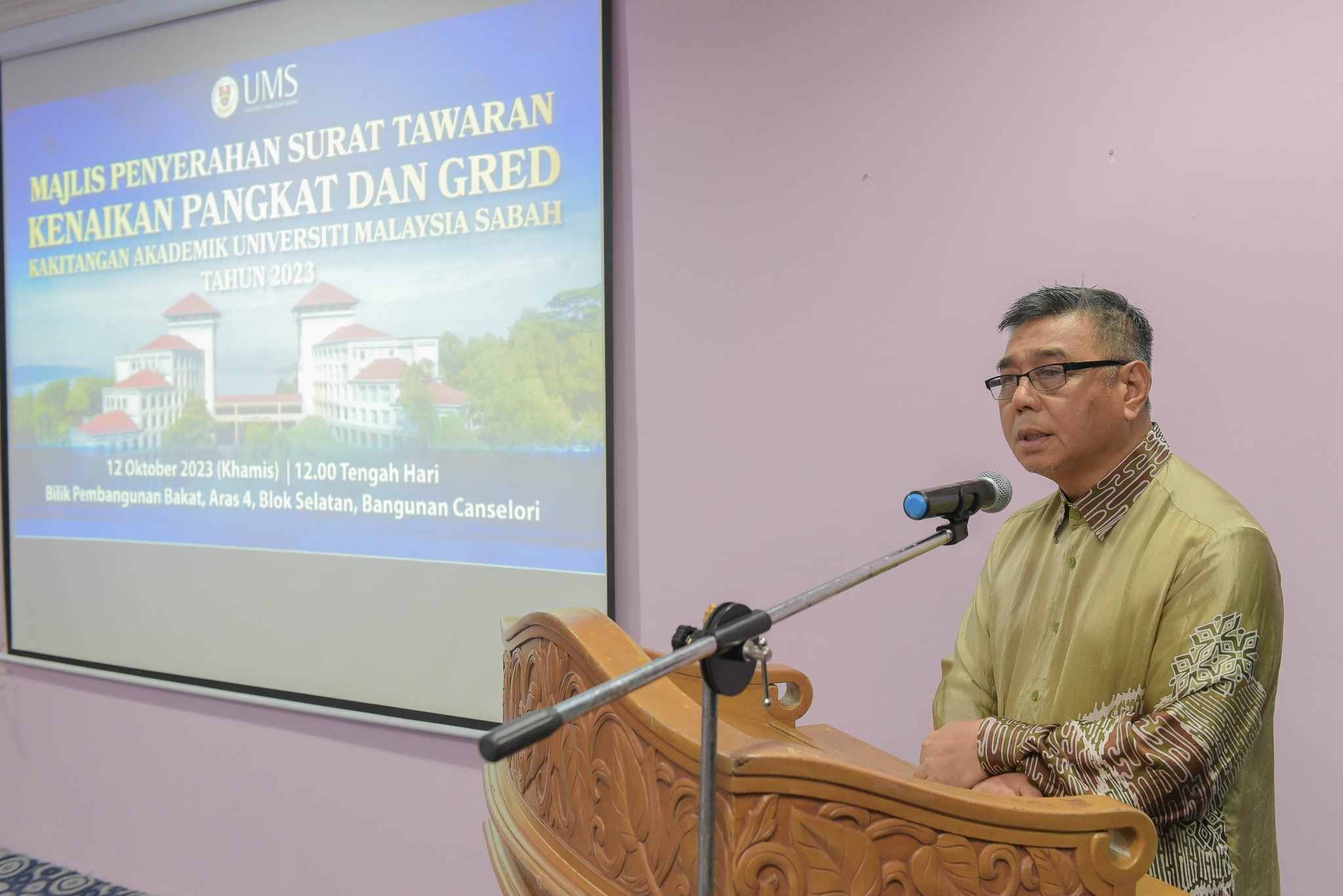 19 kakitangan akademik UMS terima kenaikan gred, pangkat