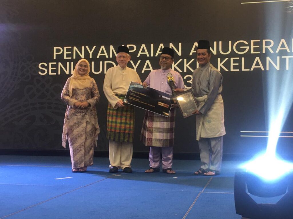 Kelantan nobatkan A .Aziz Deraman sebagai Tokoh Budayawan Sepanjang Zaman