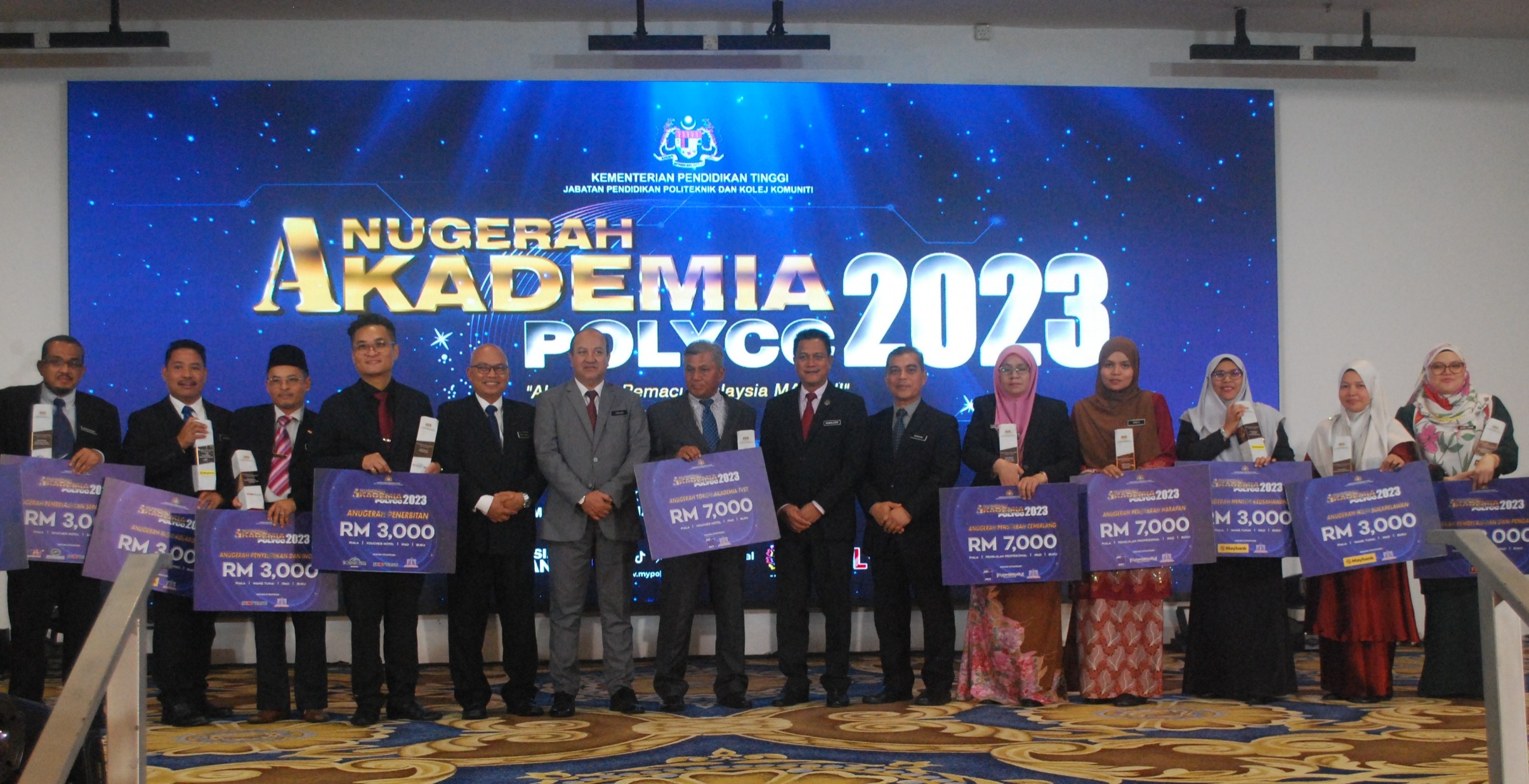 Pensyarah politeknik wajib tiga bulan dalam industri