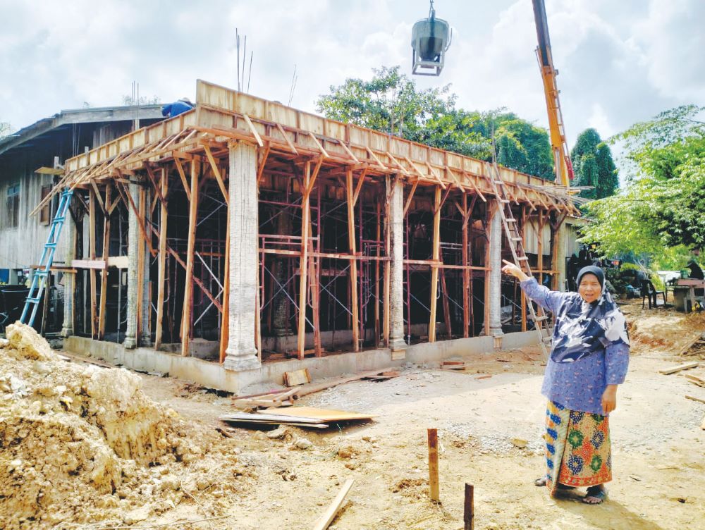 Bina stor konkrit RM30,000 hadapi musim tengkujuh