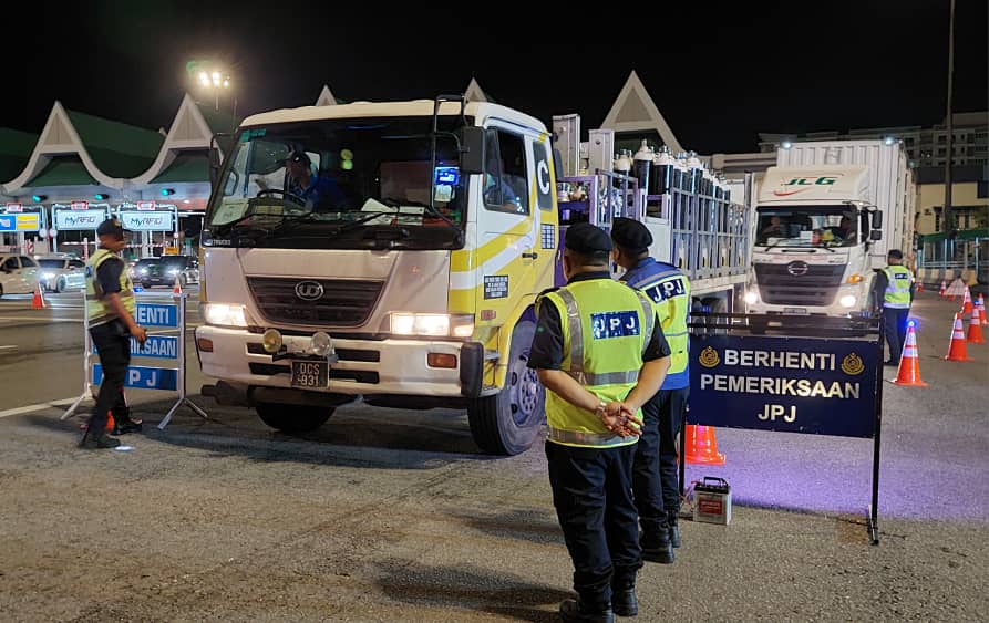 5 daripada 18 kemalangan maut babitkan lori berlaku di Pulau Pinang ...