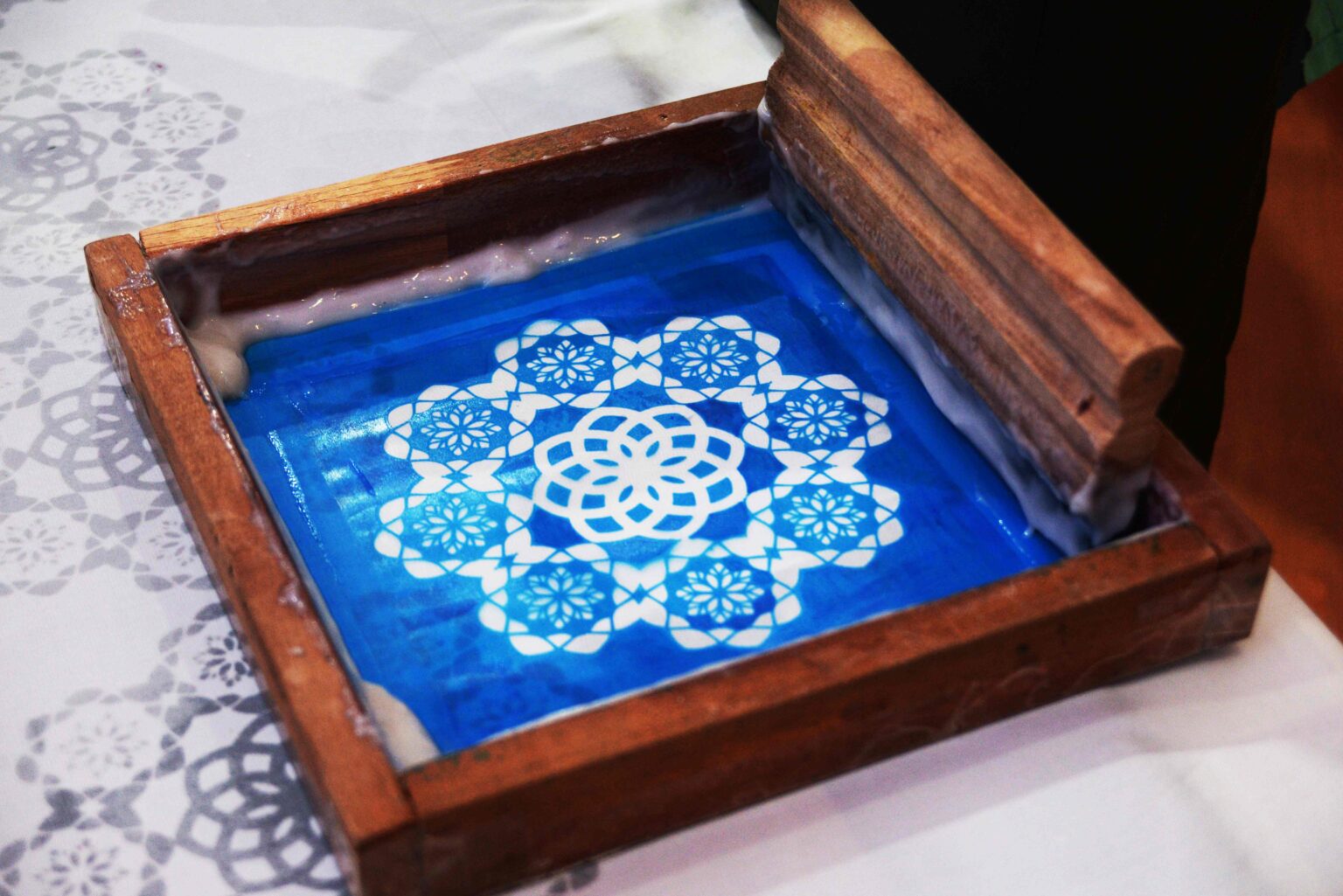 Batik alternatif saingi tradisi?