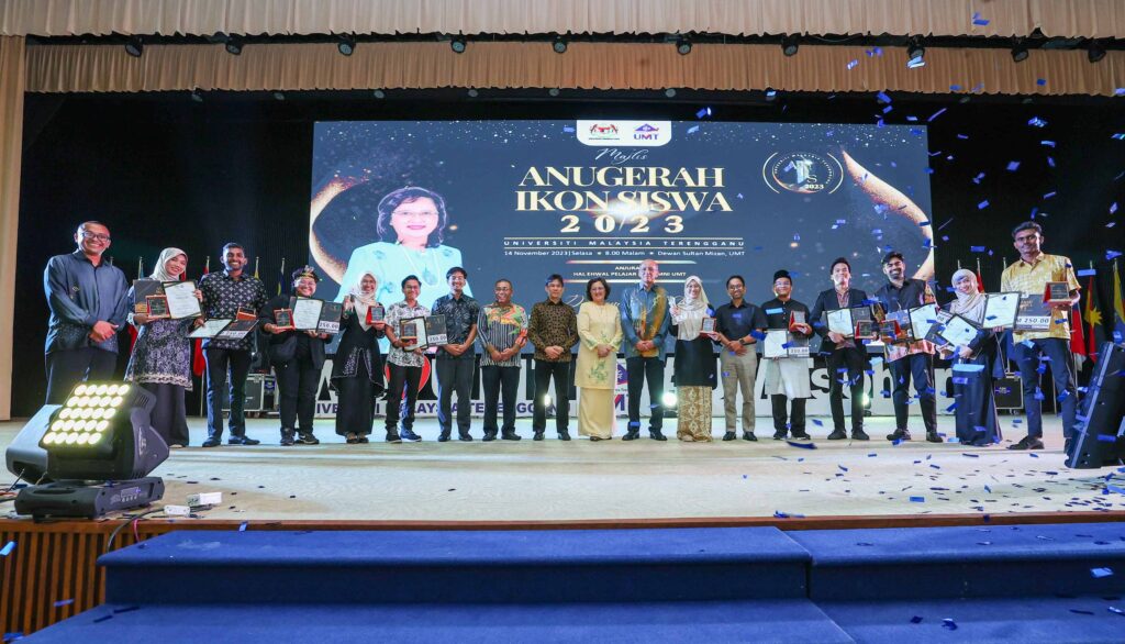 AIS hargai bakat mahasiswa UMT