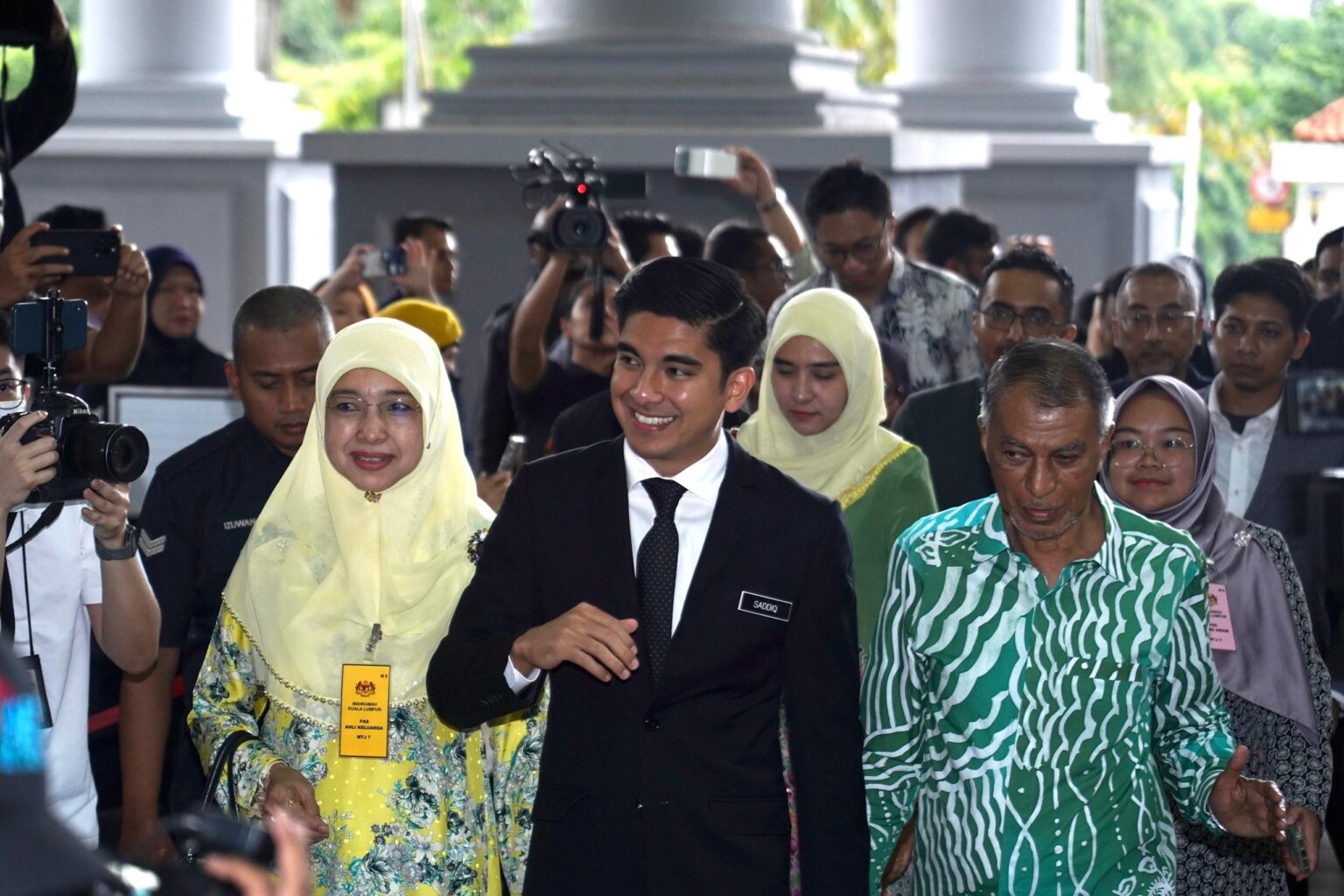 Syed Saddiq dipenjara 7 tahun, denda RM10 juta dan dikenakan 2 sebatan ...