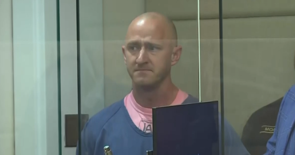 Juruterbang berhalusinasi selepas makan 'cendawan ajaib'