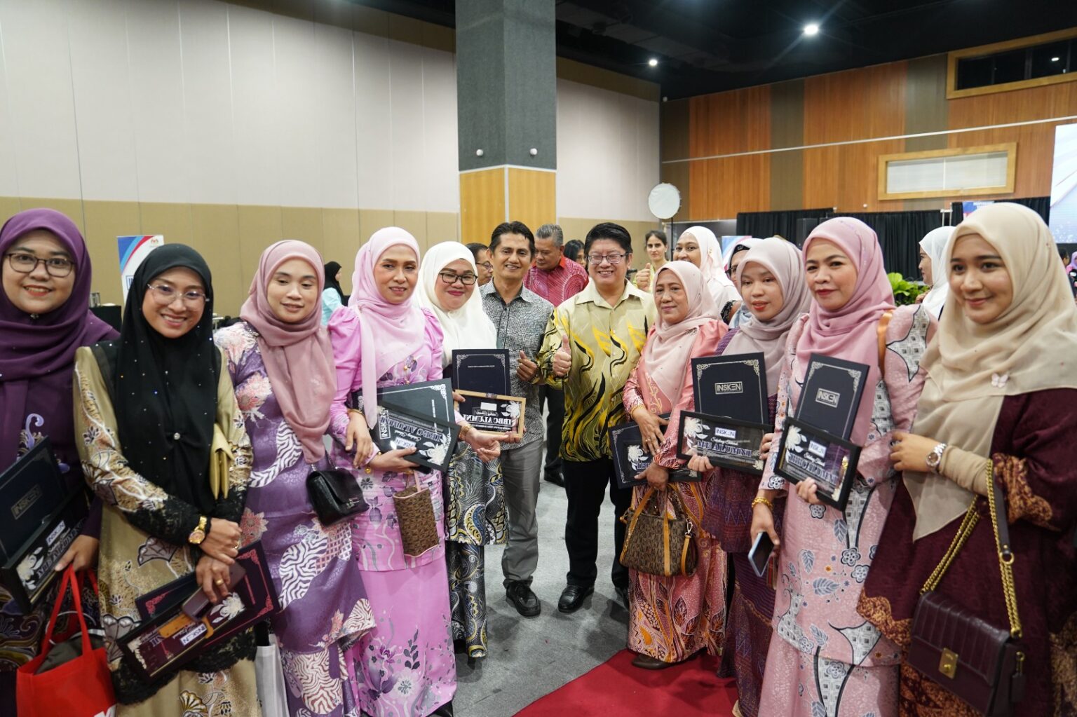Insken bantu usahawan Sabah tingkat hasil jualan - Utusan Malaysia