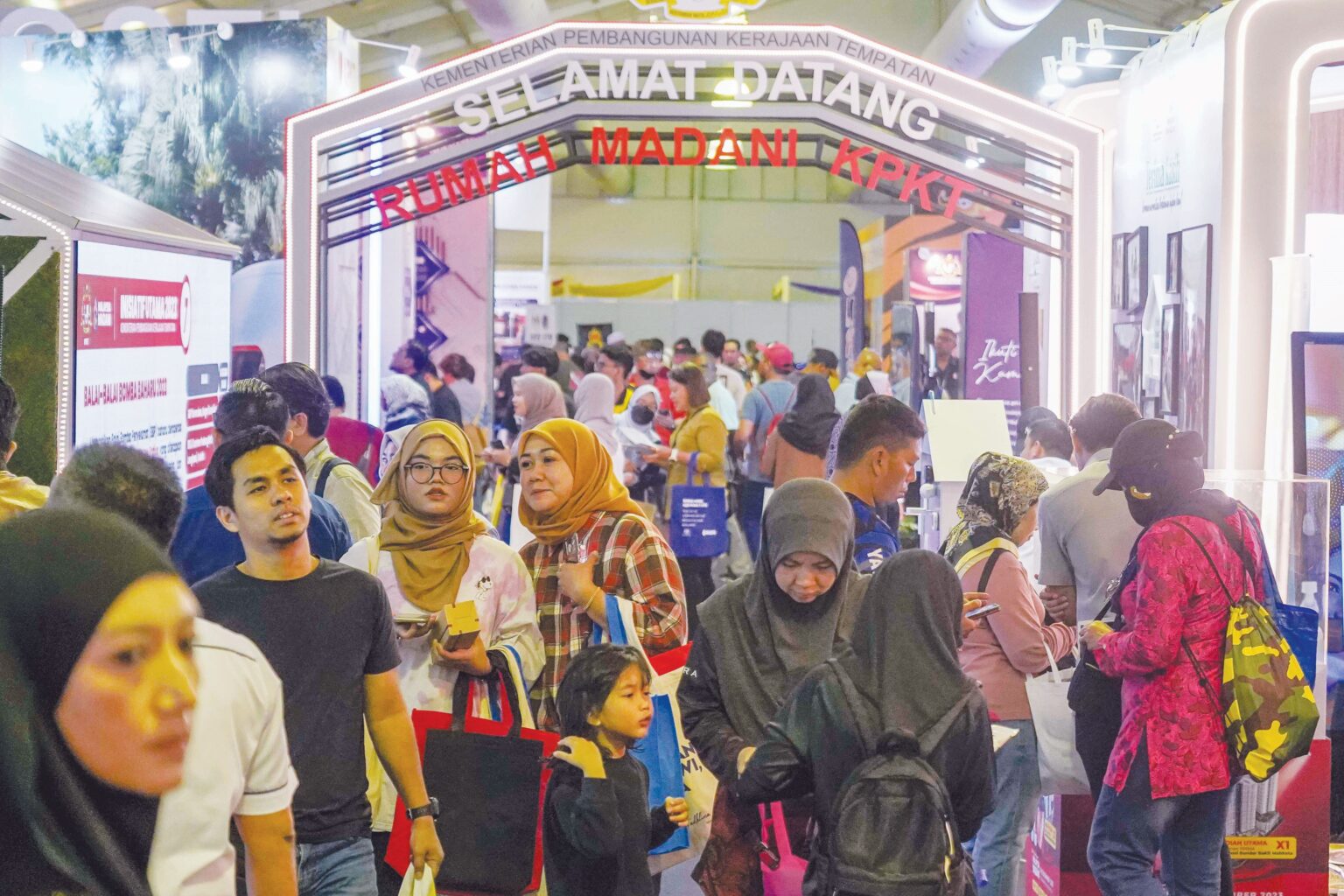 Program Setahun Kerajaan Madani tawar 45,000 peluang kerja