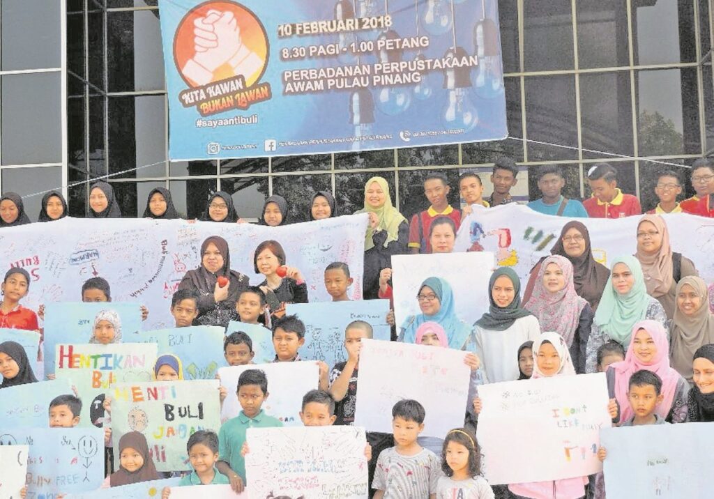 Sangat membimbangkan kes buli di sekolah melonjak naik - Utusan Malaysia