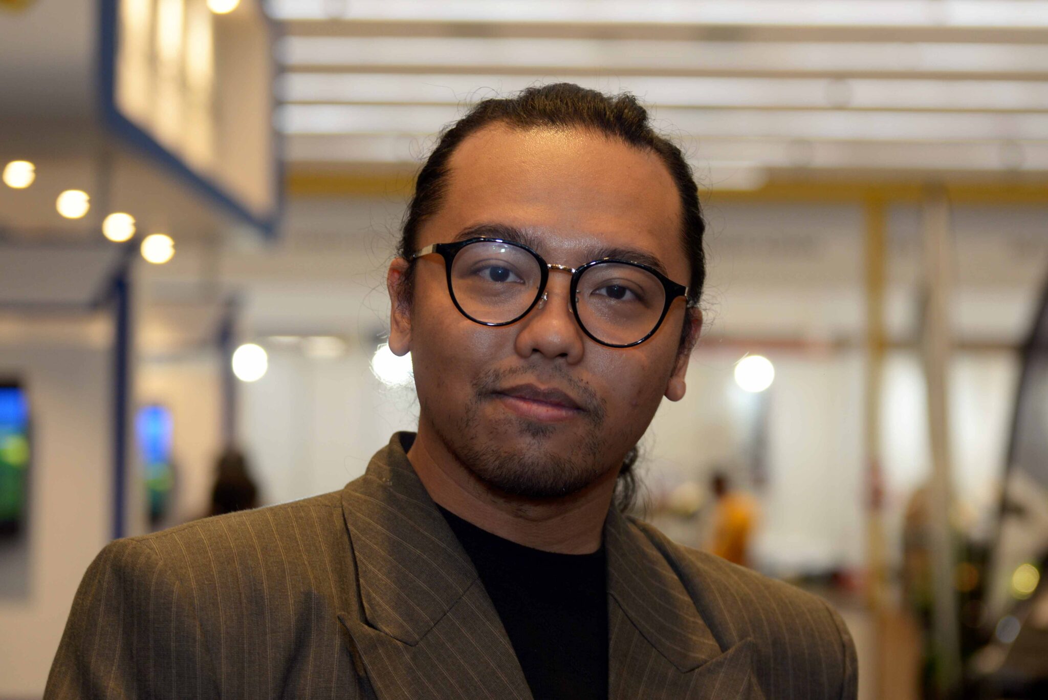 Jingga gelap, merah bata diramal warna tema Aidilfitri 2024