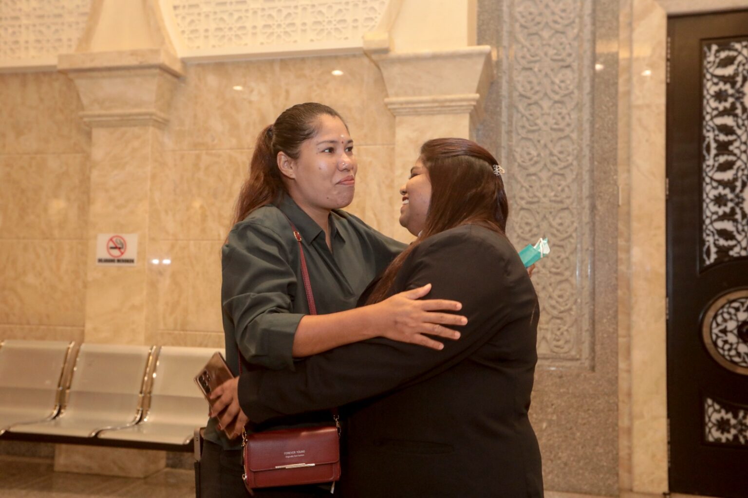 Mahkamah Rayuan batalkan pengislaman tiga beradik - Utusan Malaysia