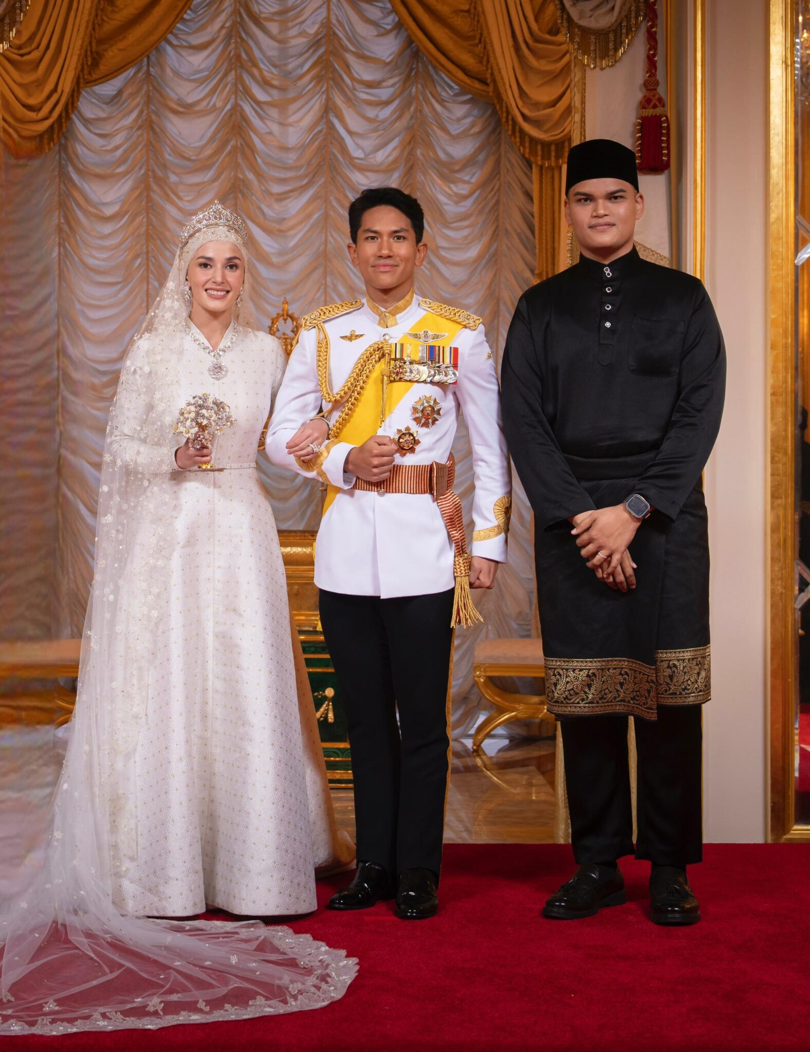 Syukur, bangga siapkan baju pengantin Diraja Brunei